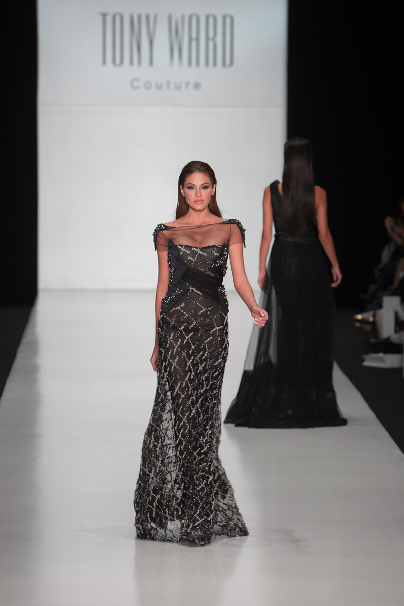 TONY WARD FASHION SHOW IN MOSCOW - ALL FOR FASHION DESIGN