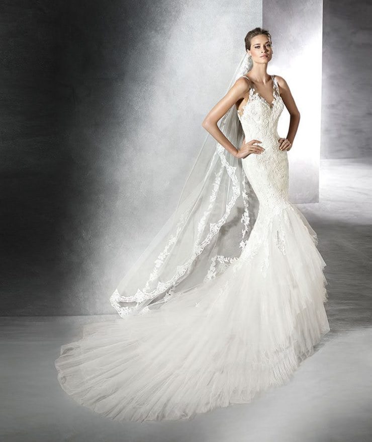 30 Ultra Glamorous Wedding Dresses That Will Impress Every Future Bride ...