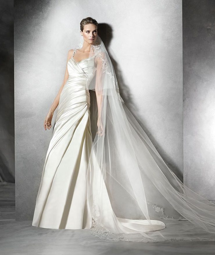 30 Ultra Glamorous Wedding Dresses That Will Impress Every Future Bride ...
