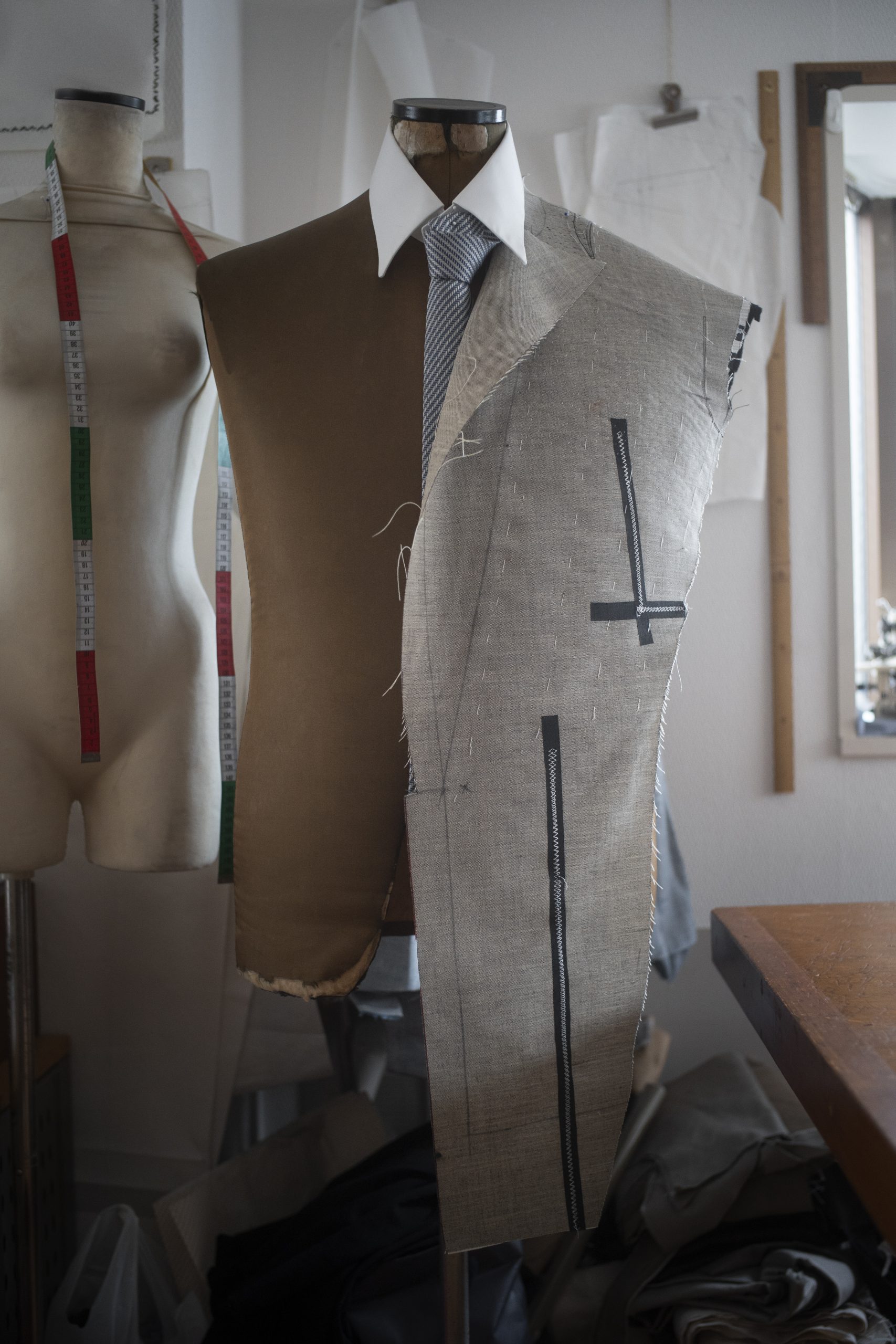 Understanding the Importance of Bespoke Tailoring in Fashion - ALL FOR FASHION DESIGN